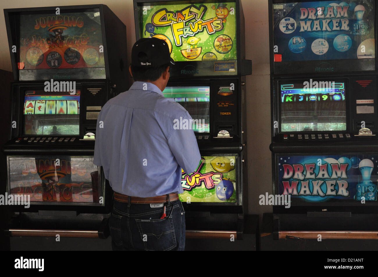 Costa rican money hi-res stock photography and images - Alamy