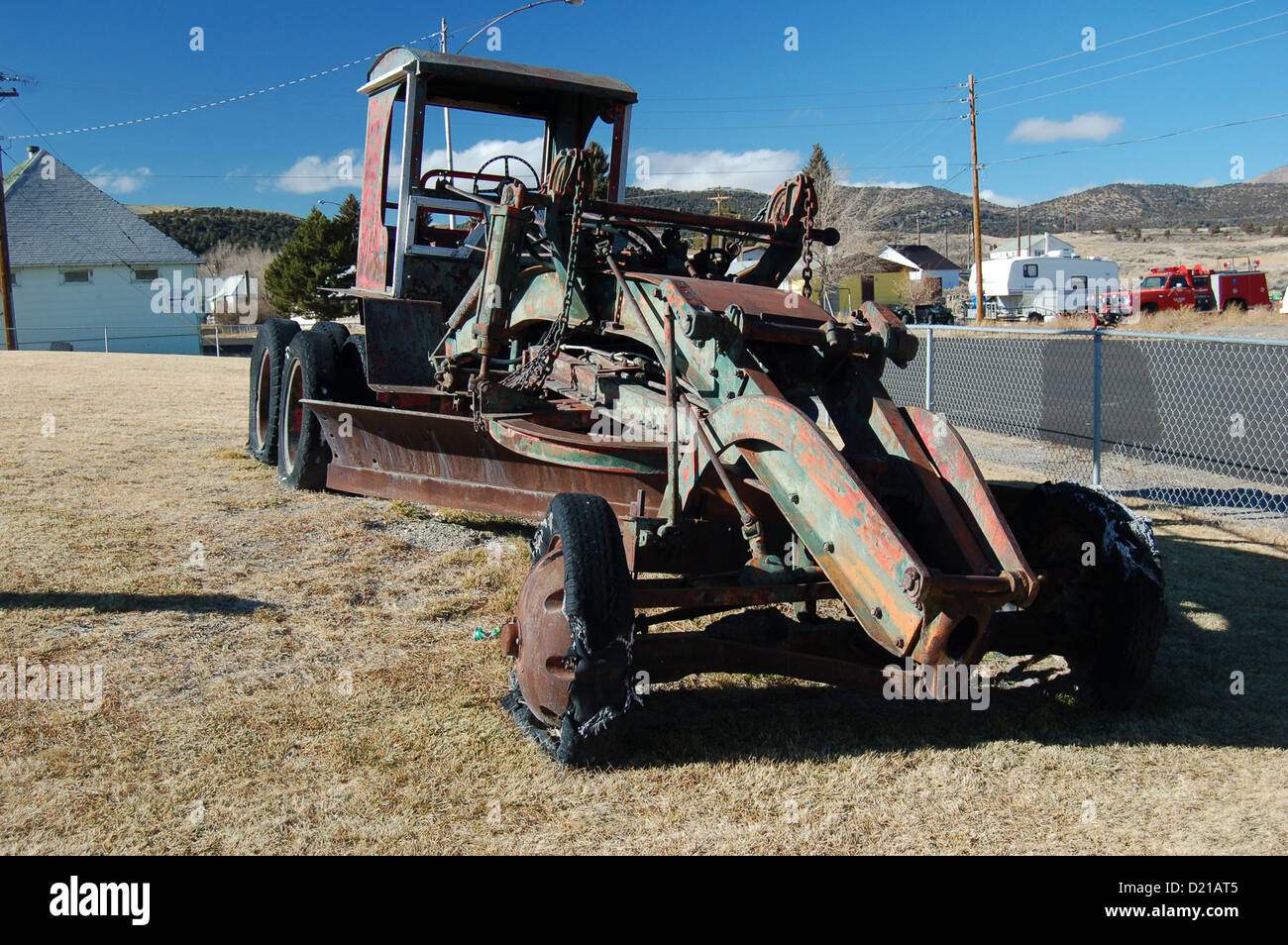 old broken bulldozer retired sitting in yard Stock Photo - Alamy