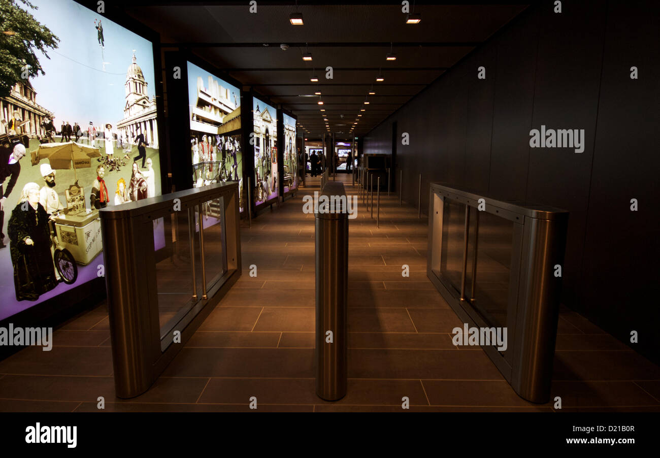 London, UK. 09 January 2013. The entrance to the viewing gallery at The ...