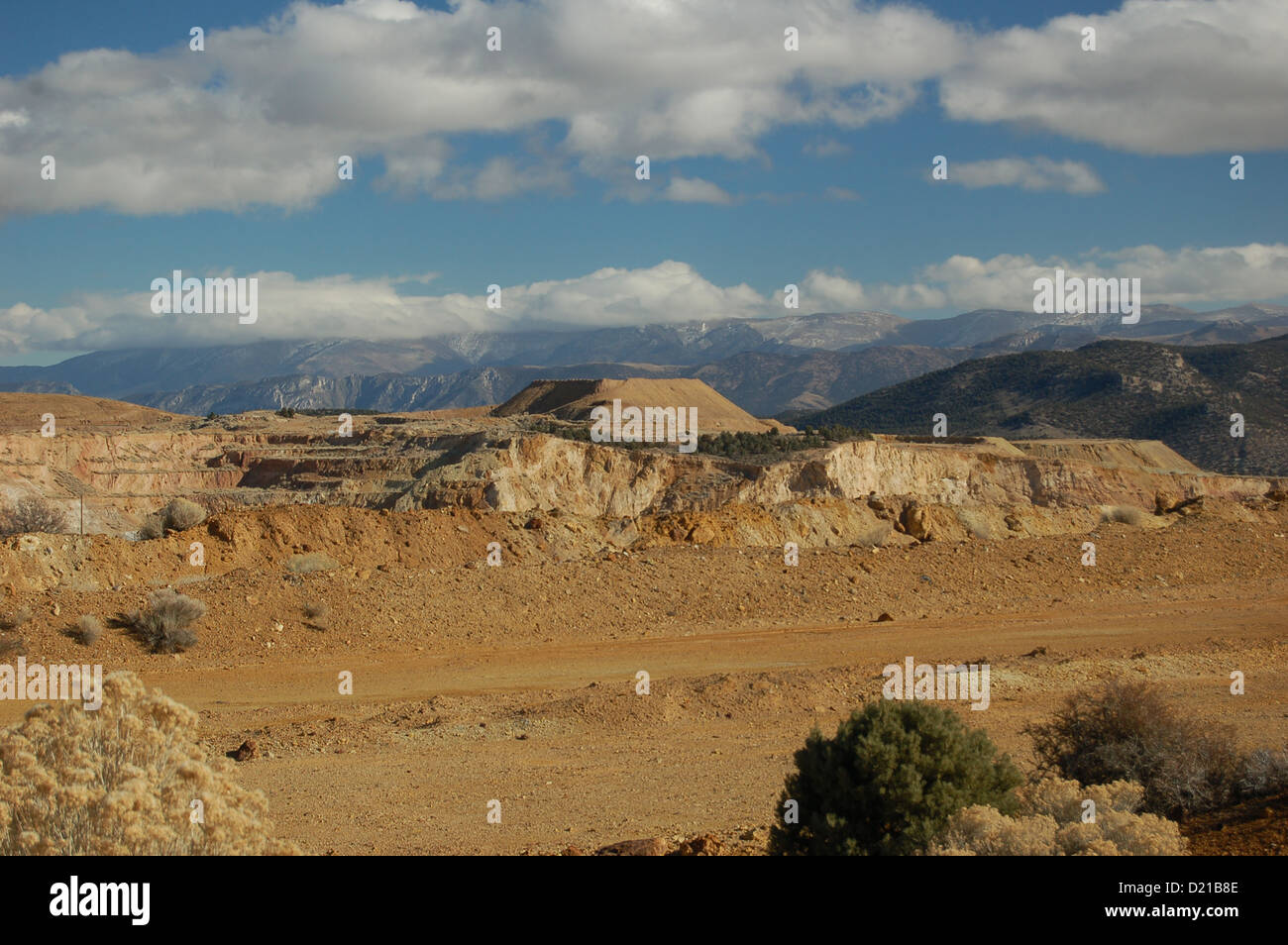 Copper mine in Ruth, NV with mountains Stock Photo - Alamy