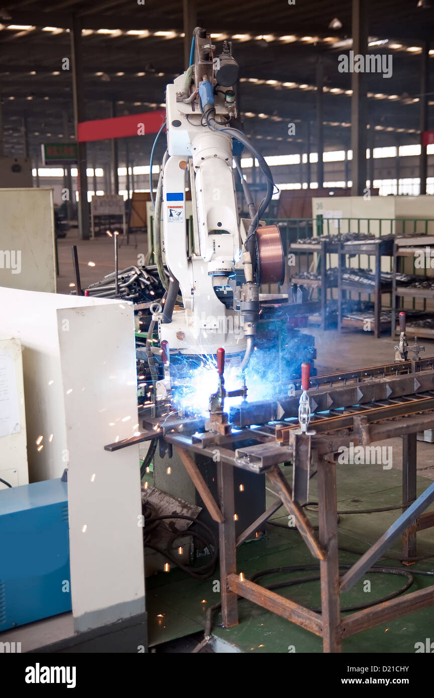 Burning robot hi-res stock photography and images - Alamy