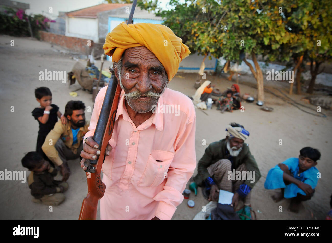 Gypsies of rajasthan hi-res stock photography and images - Alamy