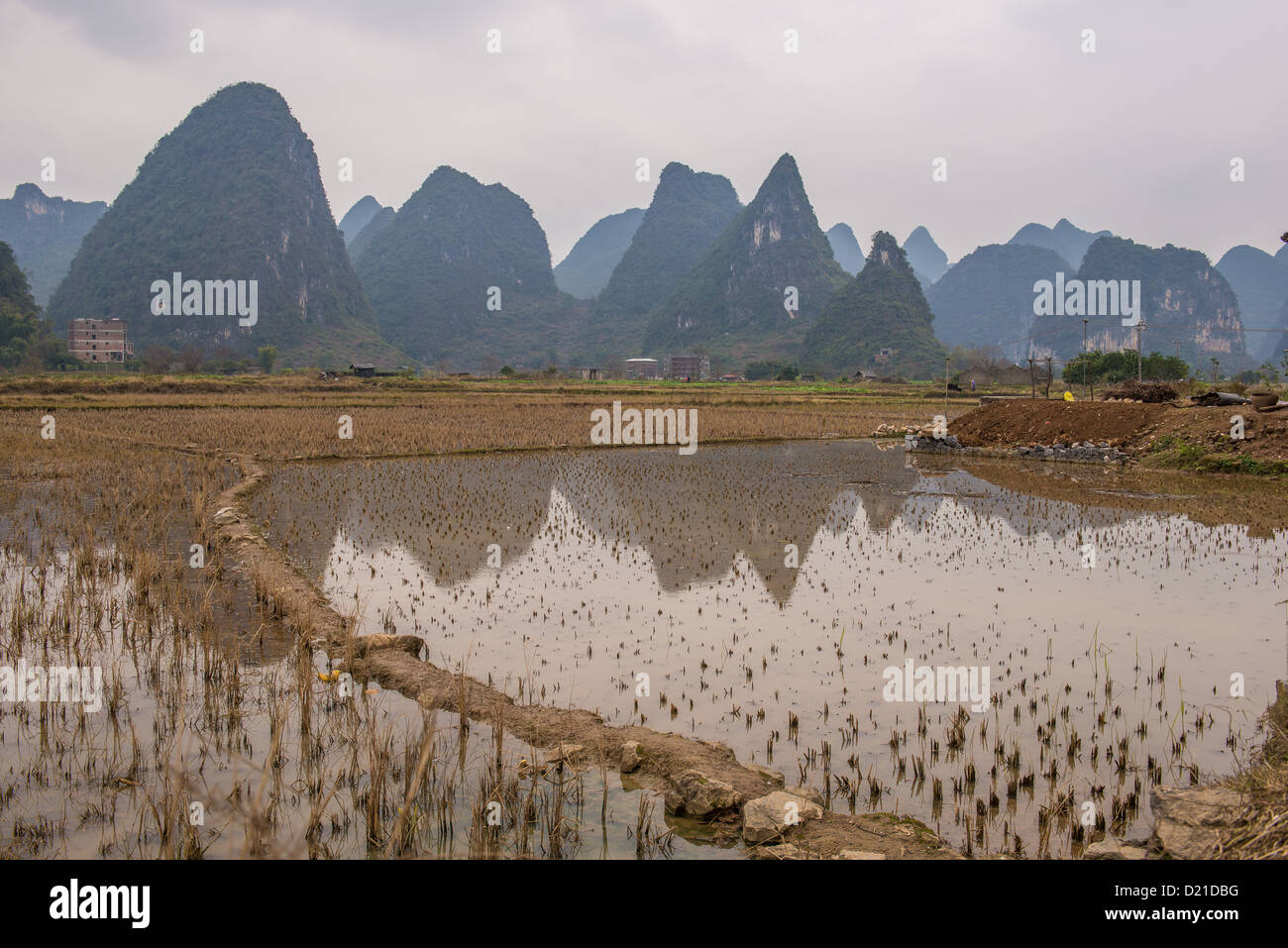 Yangshuo china hi-res stock photography and images - Alamy