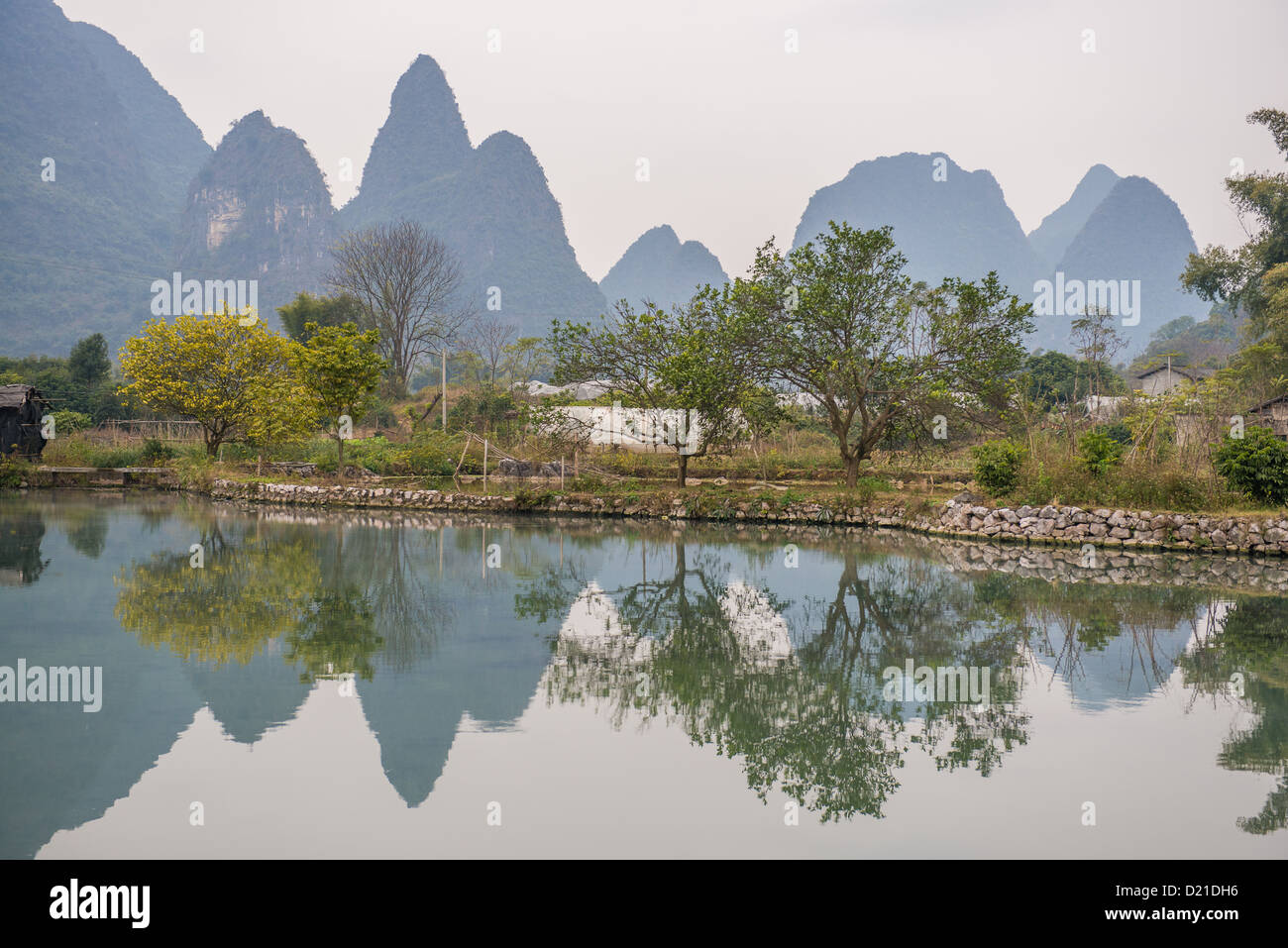 Yangshuo china hi-res stock photography and images - Alamy