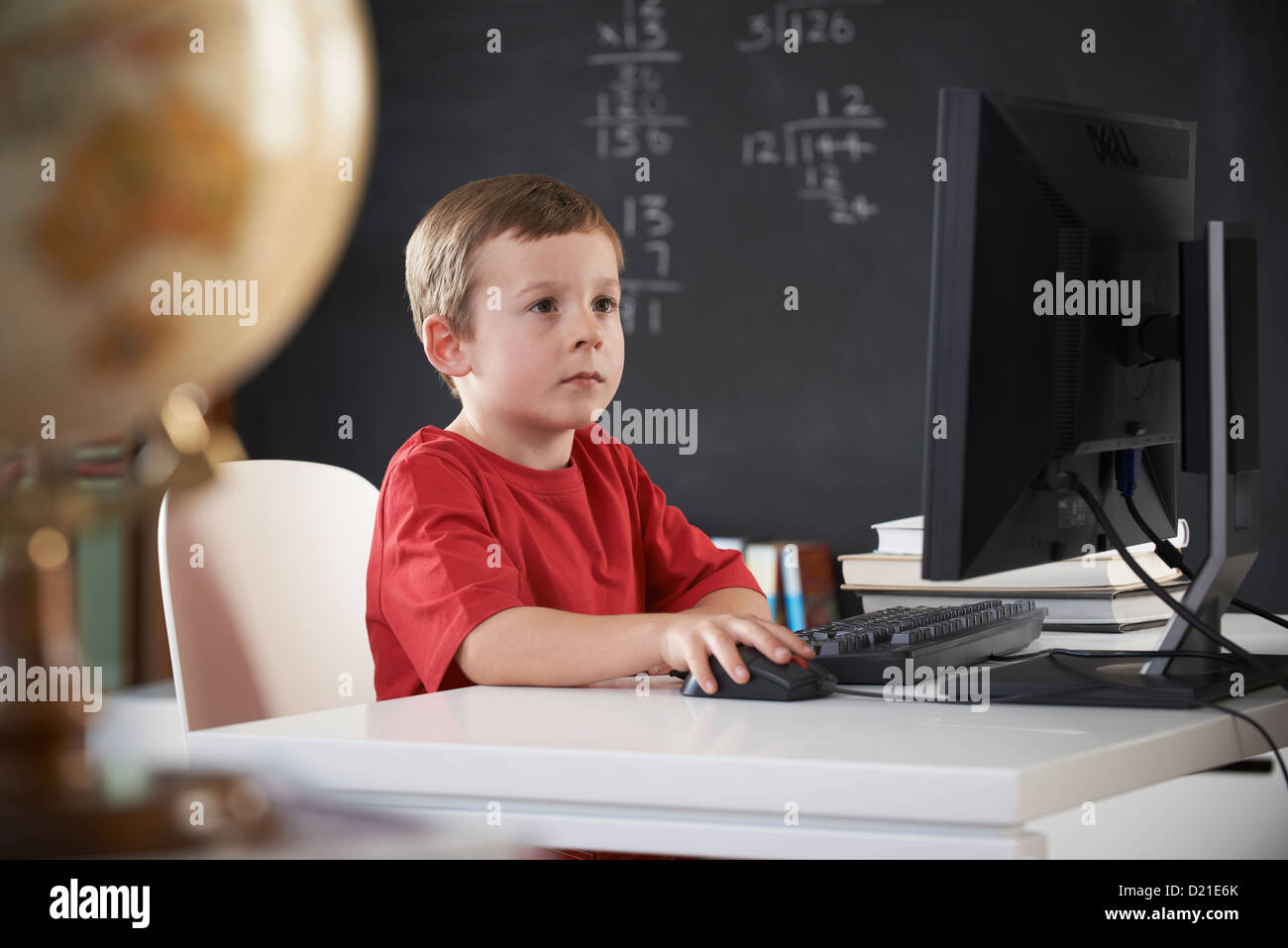 Ipads children school hi-res stock photography and images - Alamy