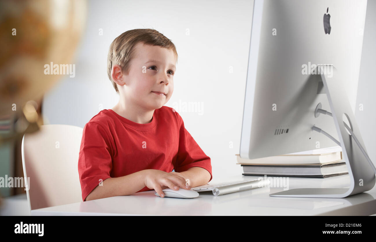 School kids australia class hi-res stock photography and images - Alamy