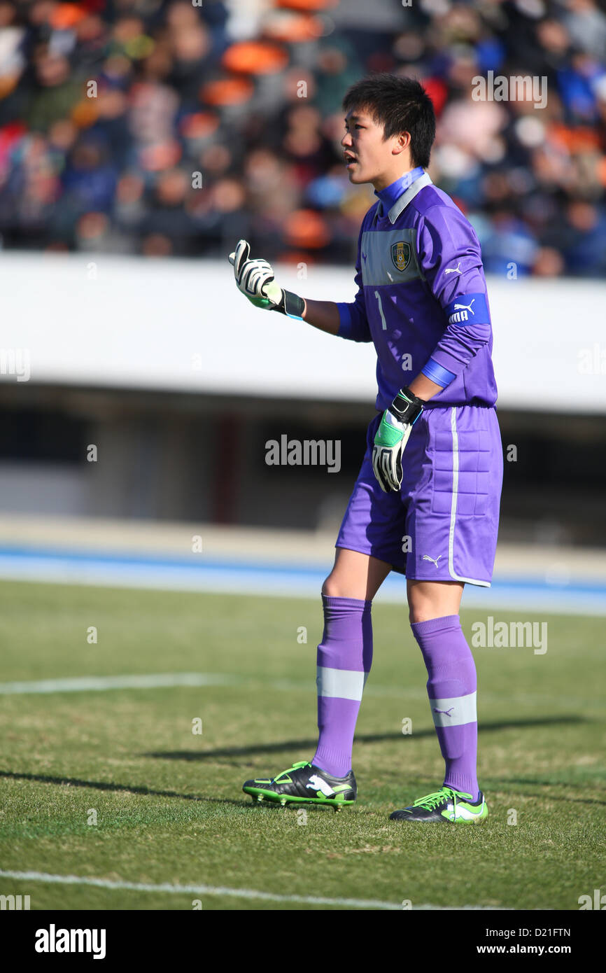 Shunya Okita (Seiryo), JANUARY 3, 2013 - Football / Soccer : 91st All ...