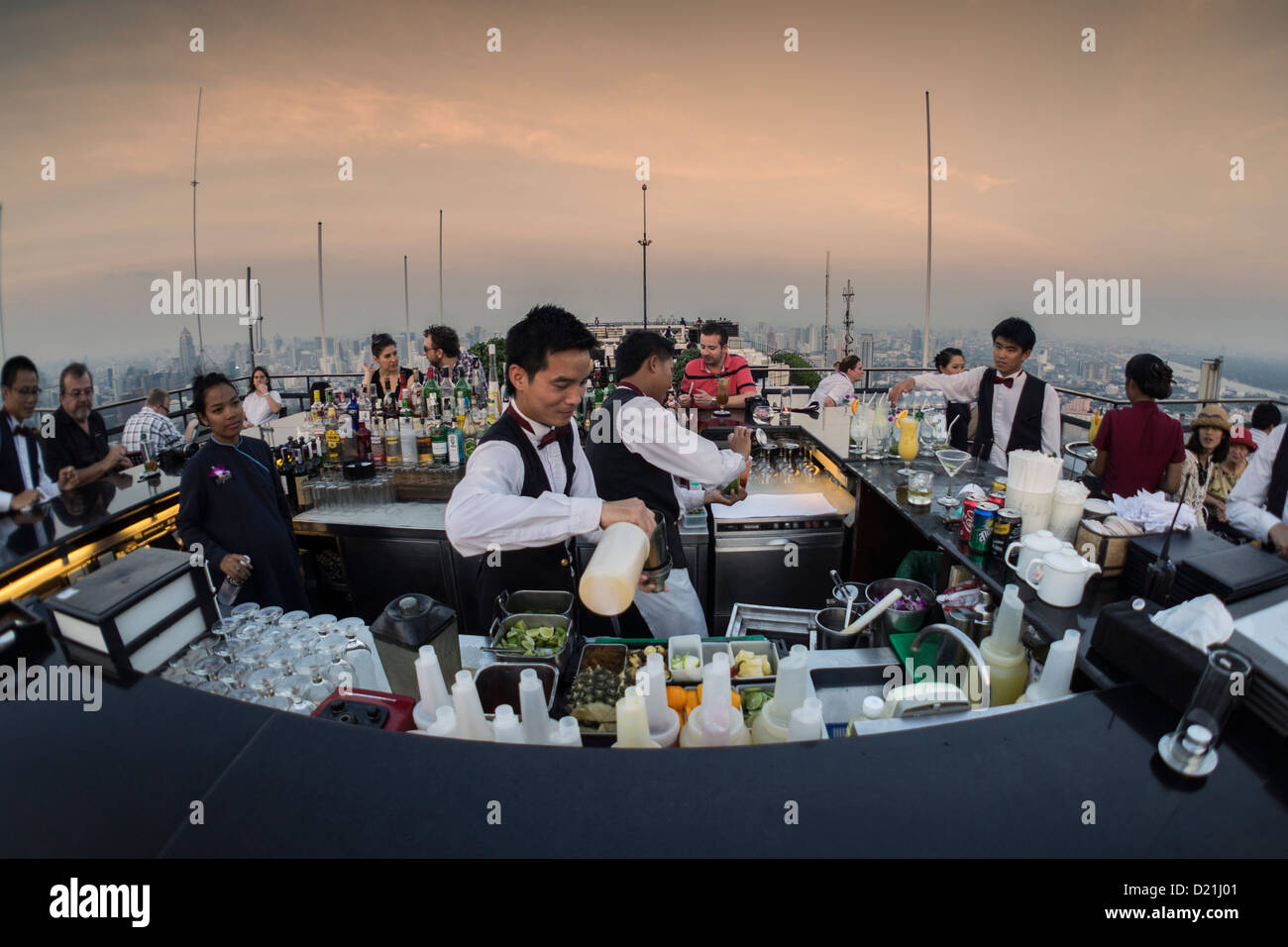 Rooftop of the Banyan Tree Hotel, Vertigo Bar Restaurant and Moon Bar ...