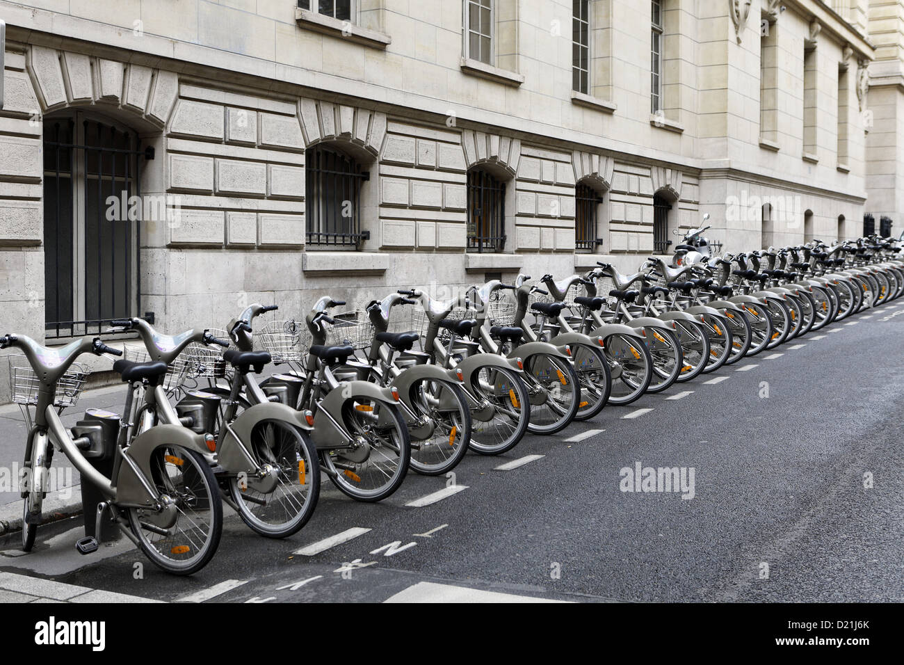 Stop for bikes hi-res stock photography and images - Alamy