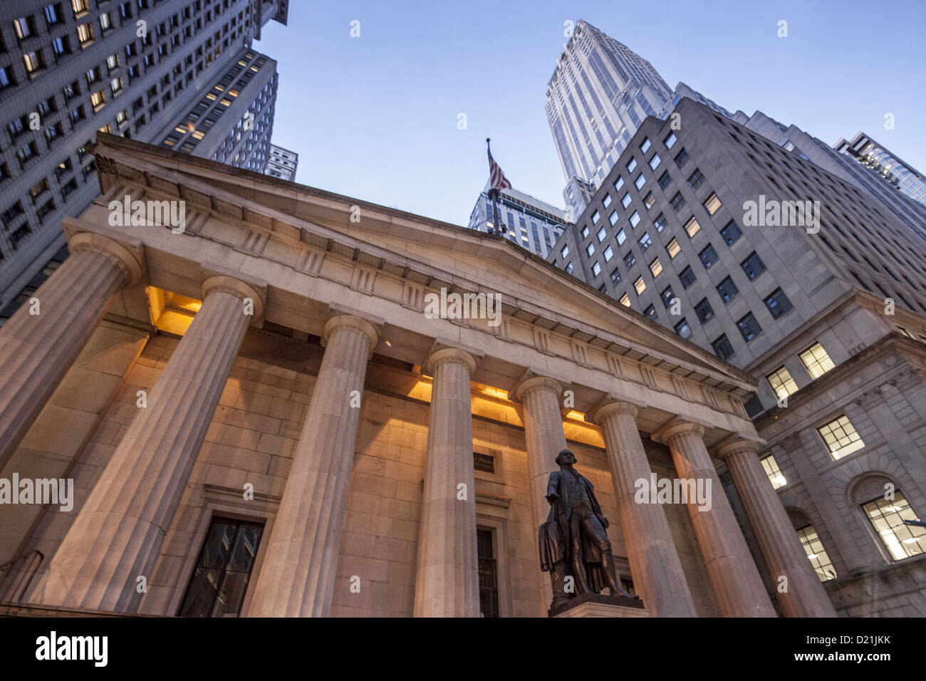 Statue of Georg Washington in front of the Federal Hall, 1842, Wall ...
