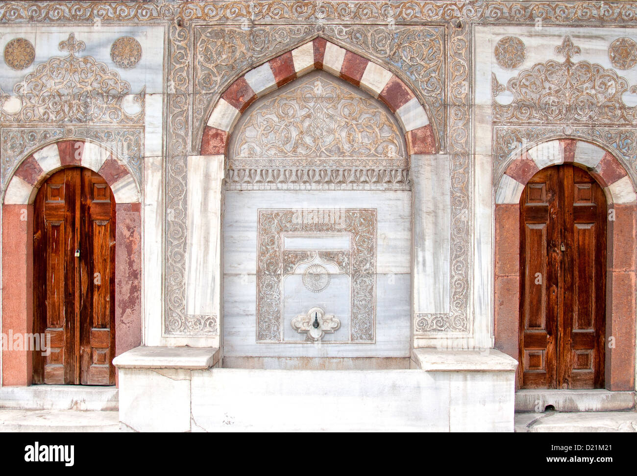 Old mosque architecture detail hi-res stock photography and images - Alamy