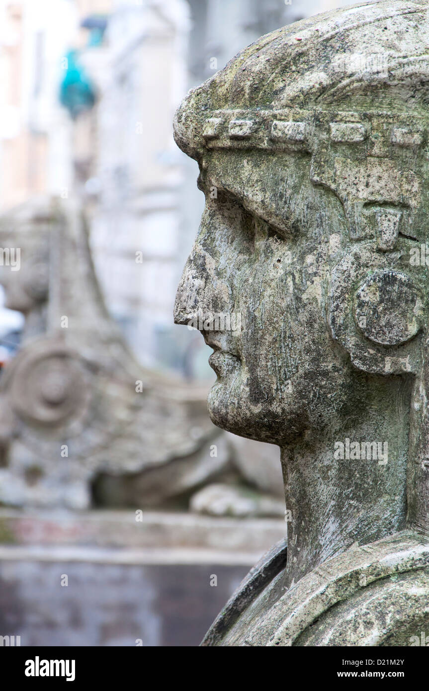 Statue art nouveau hi-res stock photography and images - Alamy