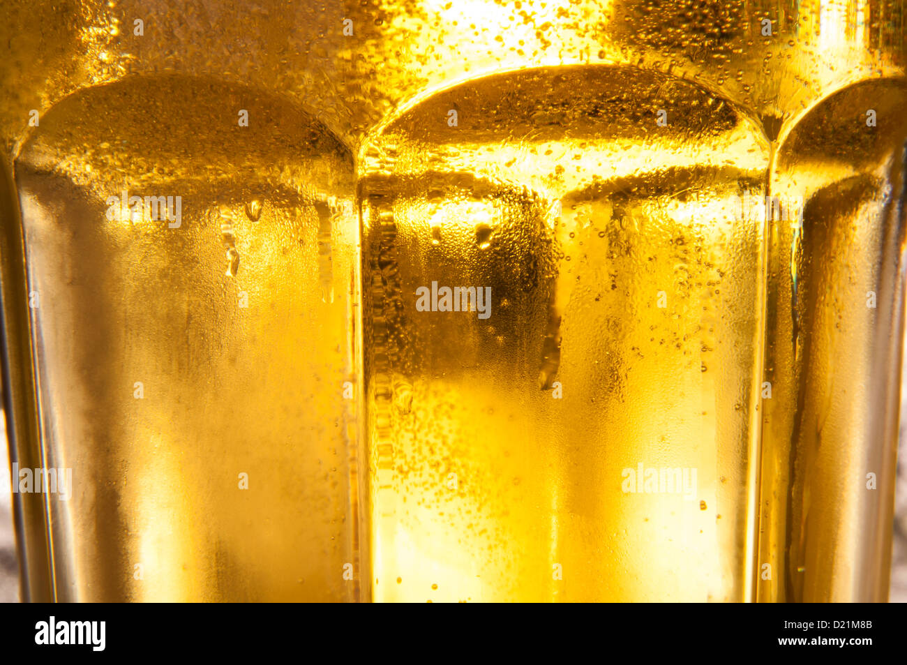 Glass cold beer ribbon hi-res stock photography and images - Alamy