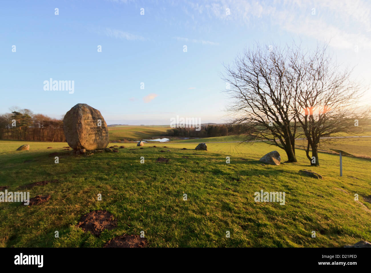 Hamlet grave hi-res stock photography and images - Alamy