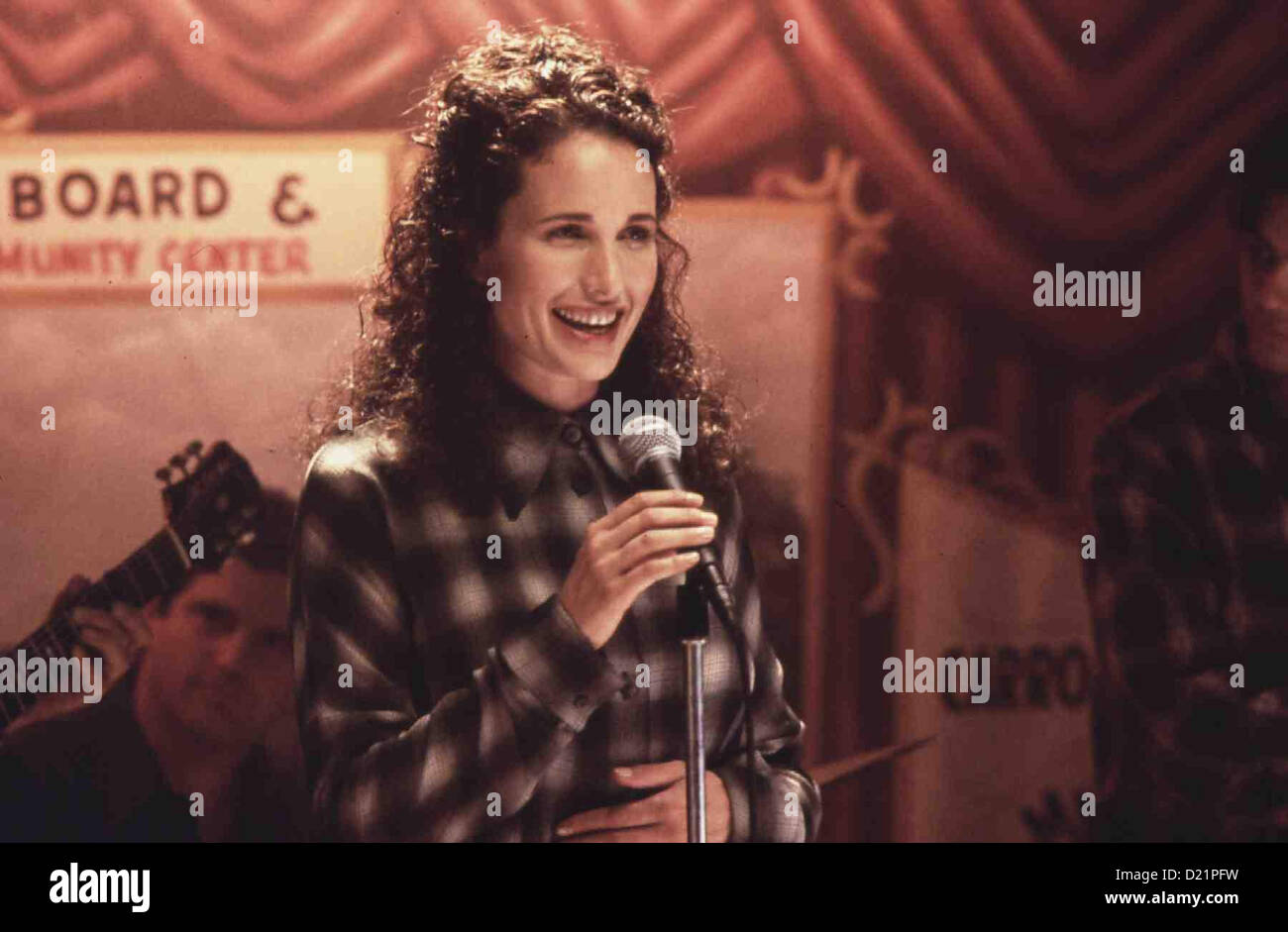 Michael Michael Andie MacDowell *** Local Caption *** 1996 Turner Stock ...