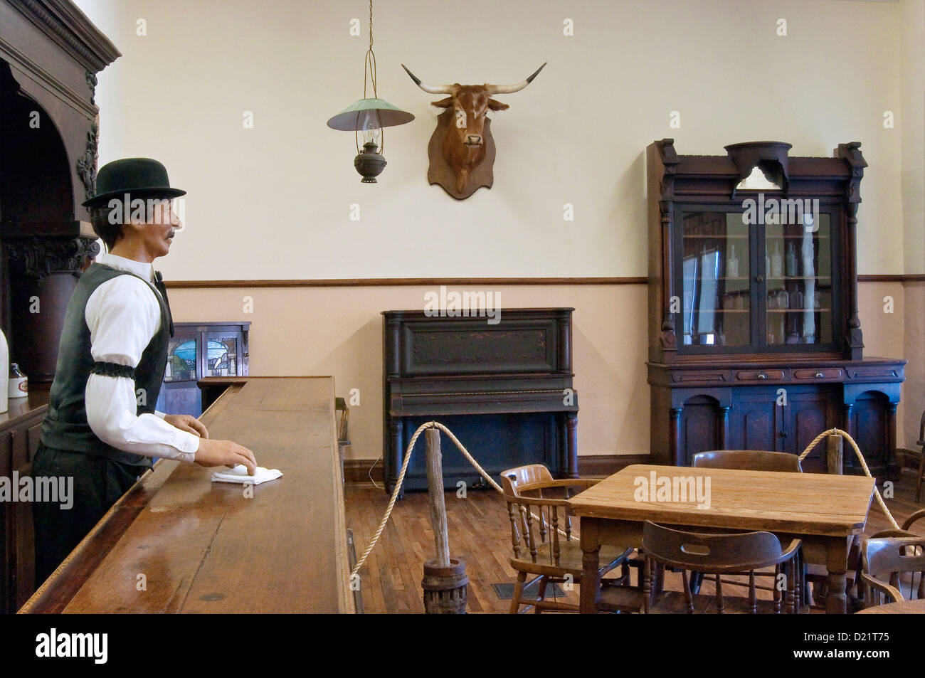 Texas saloon hi-res stock photography and images - Alamy