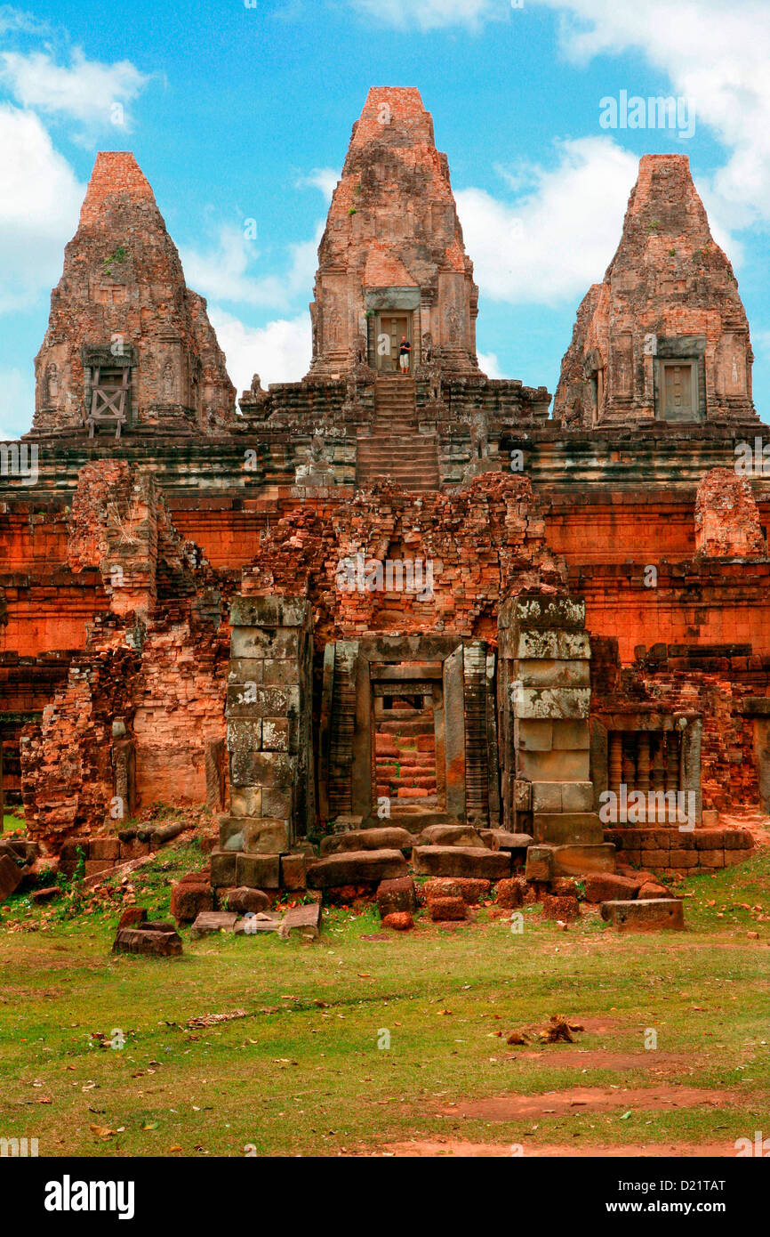 View of the Bakong temple near Angkor Wat, Siem Reap, Cambodia ...