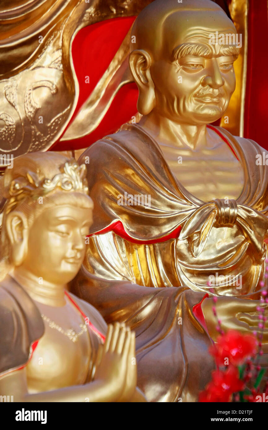 Iconic statues displayed inside the Chongsheng Temple in the grounds of ...