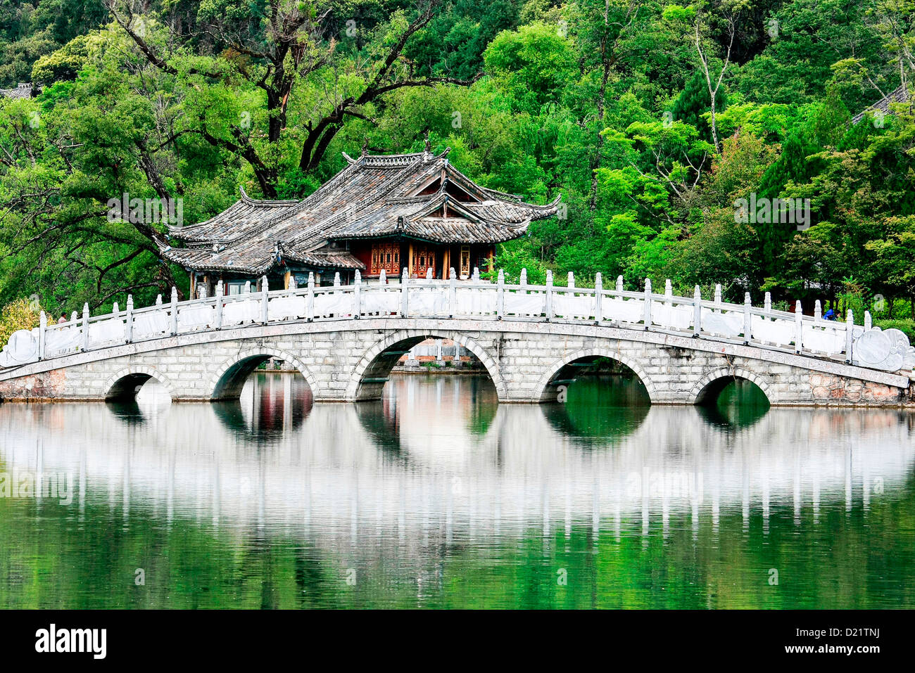 View of the Bridge at the Black Dragon Pool, Lijiang, Yunnan, Southwest ...