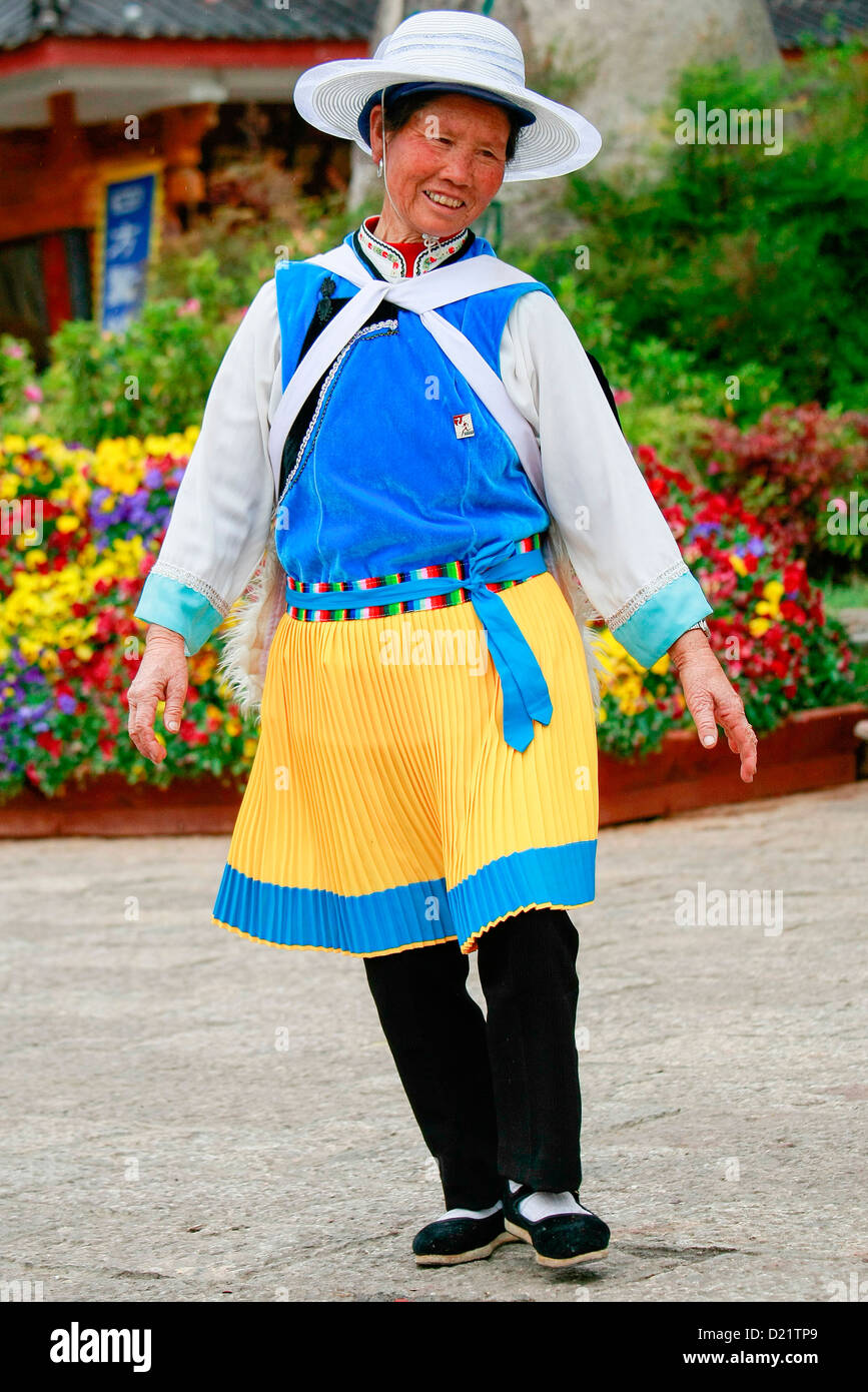 Naxi tribe hi-res stock photography and images - Alamy