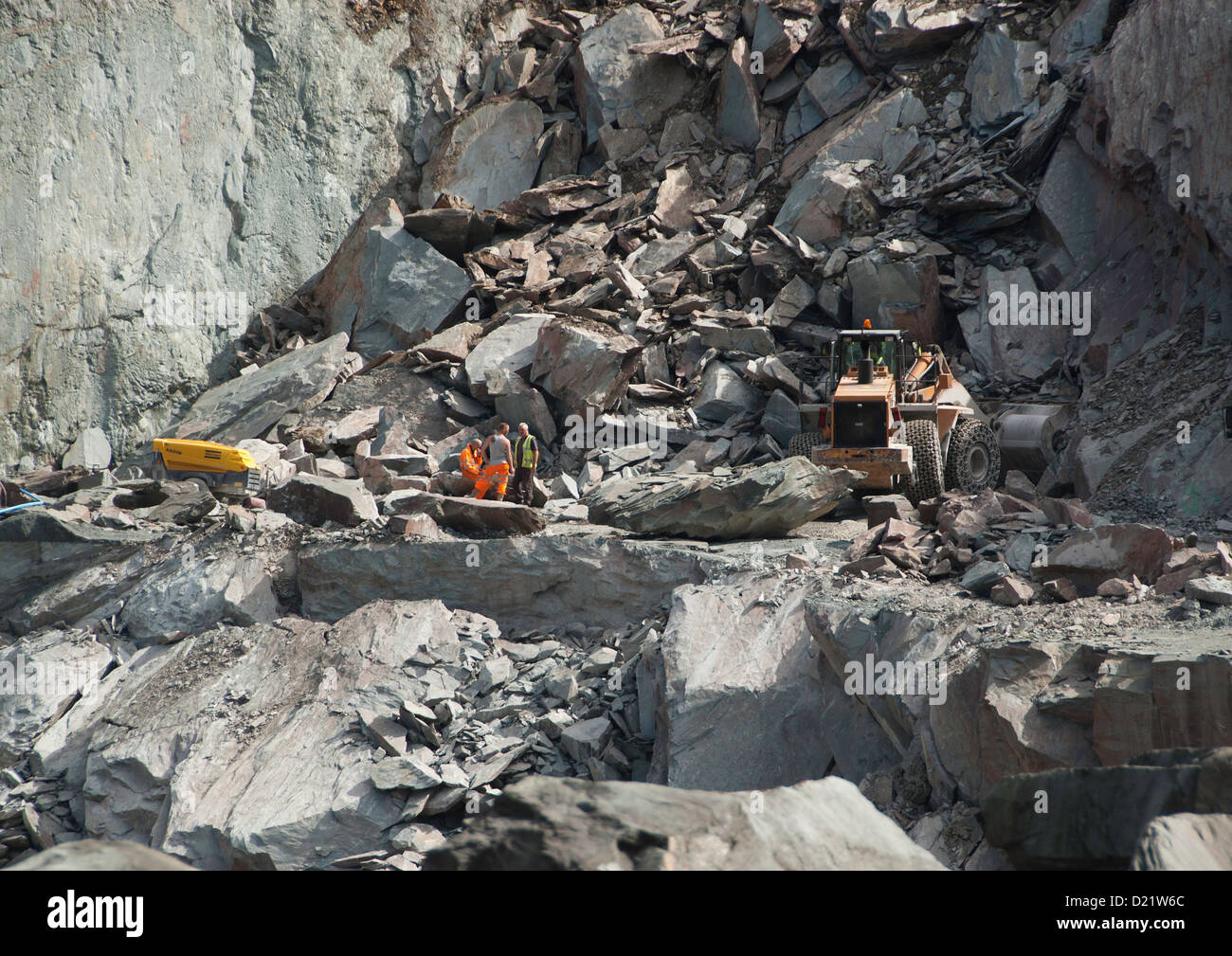 Elterwater quarry hi-res stock photography and images - Alamy