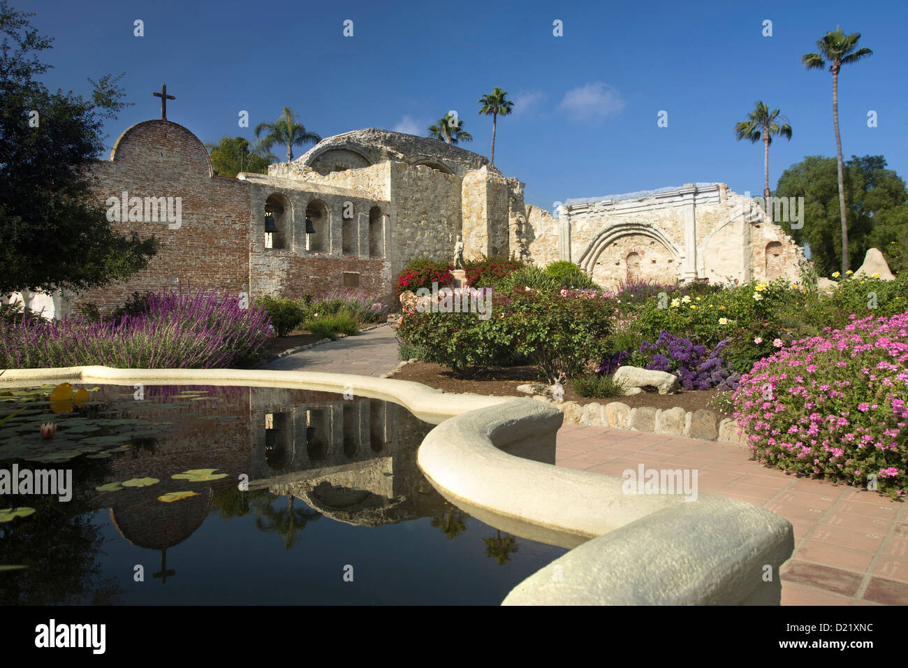 KOI POND GARDEN GREAT STONE CHURCH RUINS MISSION SAN JUAN CAPISTRANO ...