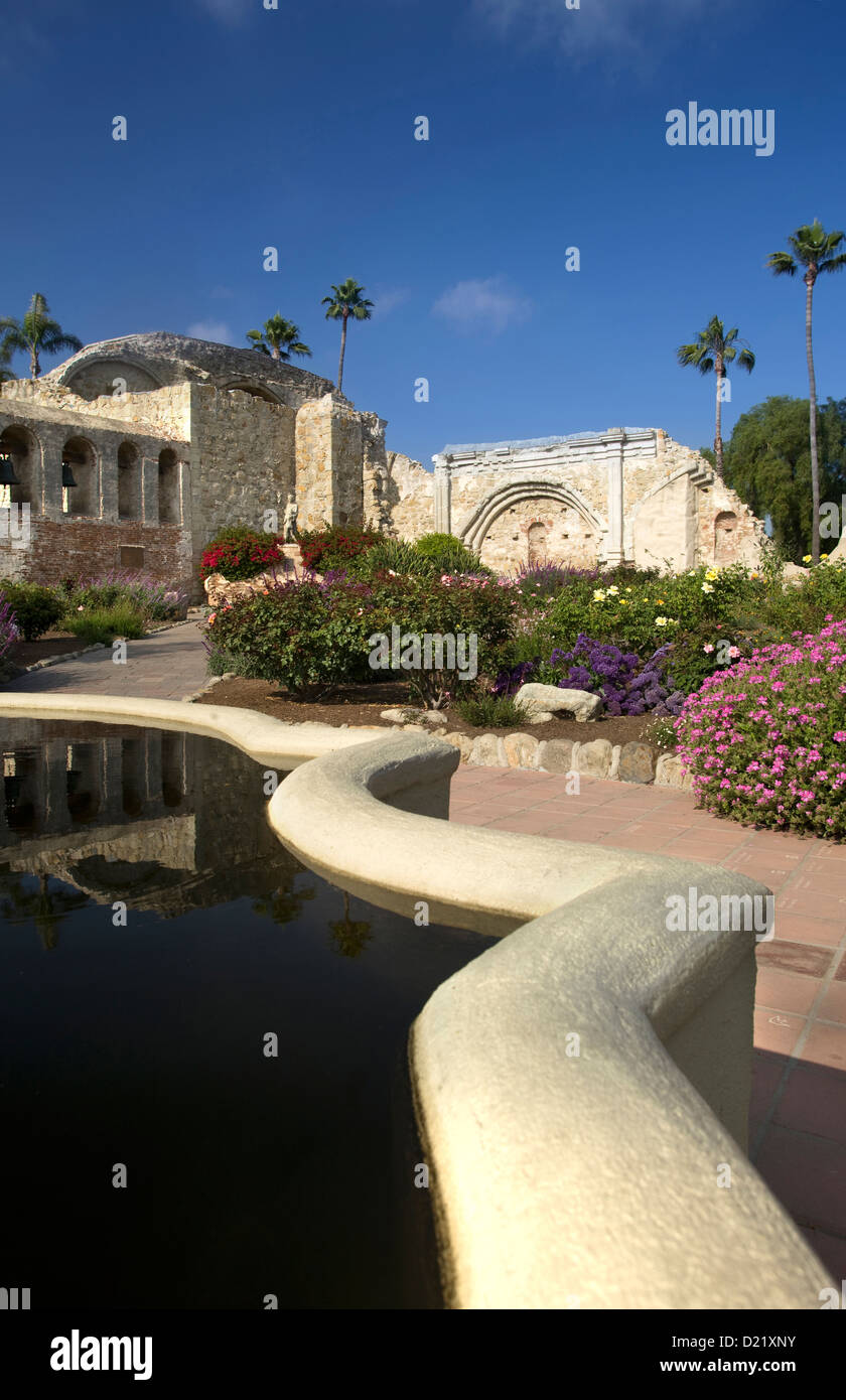 KOI POND GARDEN GREAT STONE CHURCH RUINS MISSION SAN JUAN CAPISTRANO ...