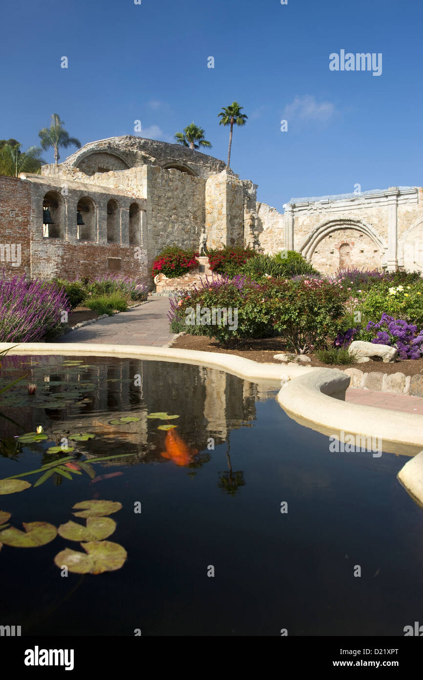 KOI POND GARDEN GREAT STONE CHURCH RUINS MISSION SAN JUAN CAPISTRANO ...
