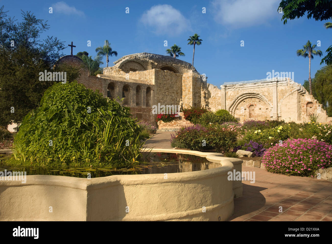 KOI POND GARDEN GREAT STONE CHURCH RUINS MISSION SAN JUAN CAPISTRANO ...