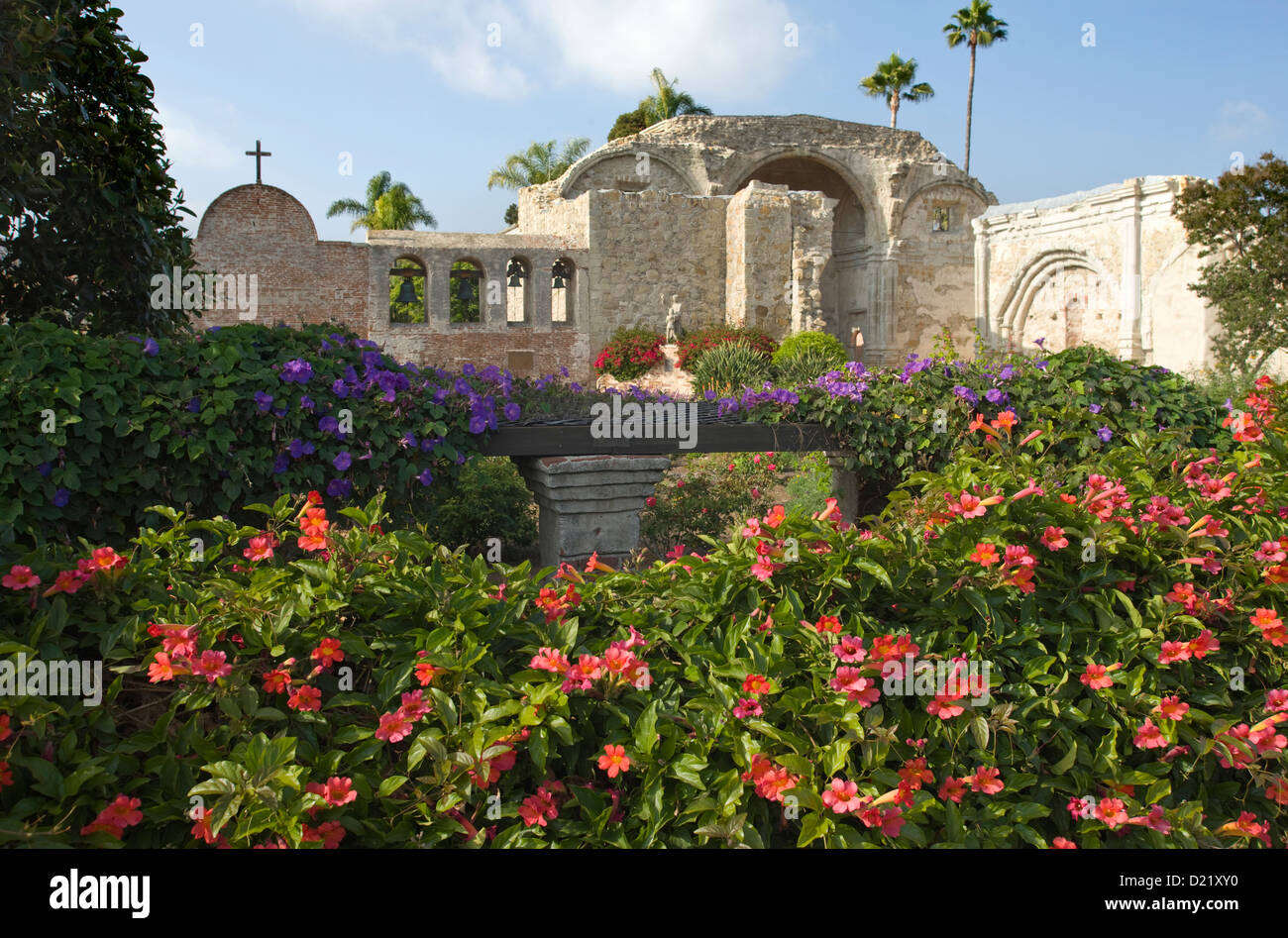 FLOWERS ON GARDEN GREAT STONE CHURCH RUINS MISSION SAN JUAN CAPISTRANO ...