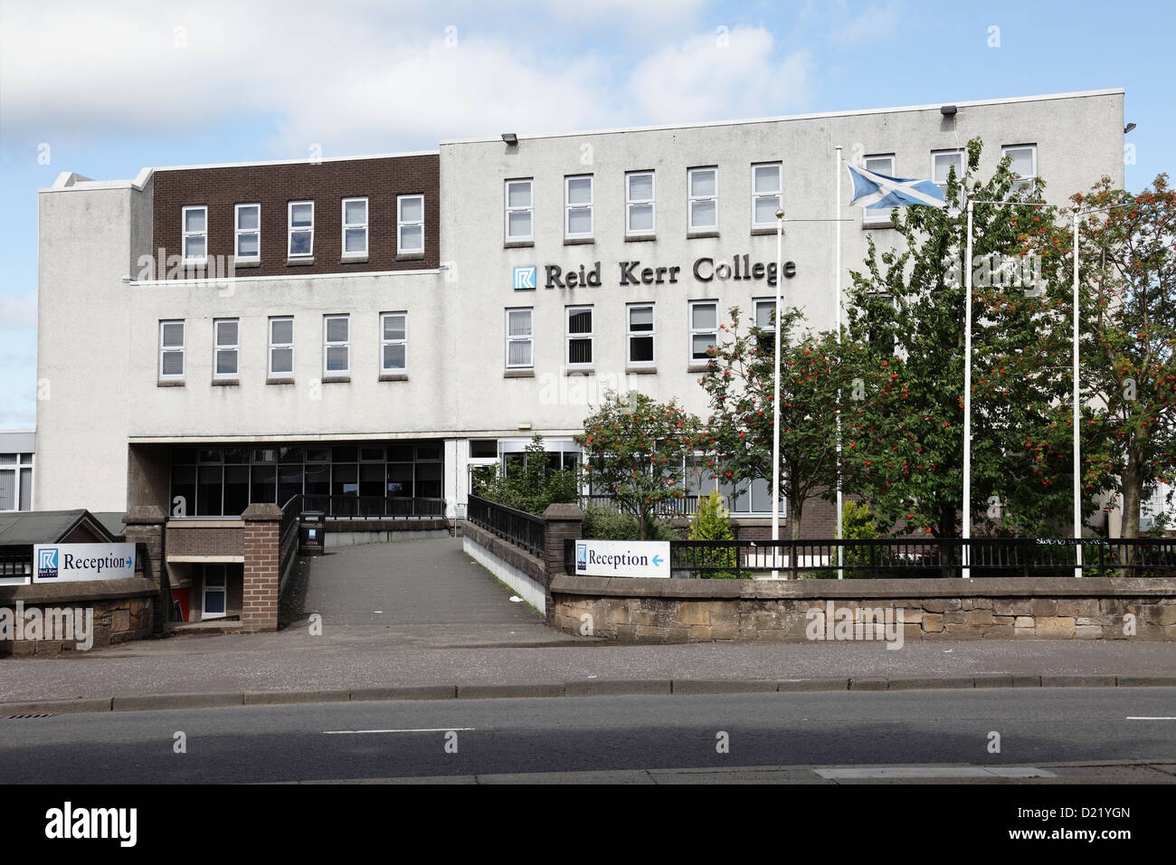 Paisley buildings hi-res stock photography and images - Alamy