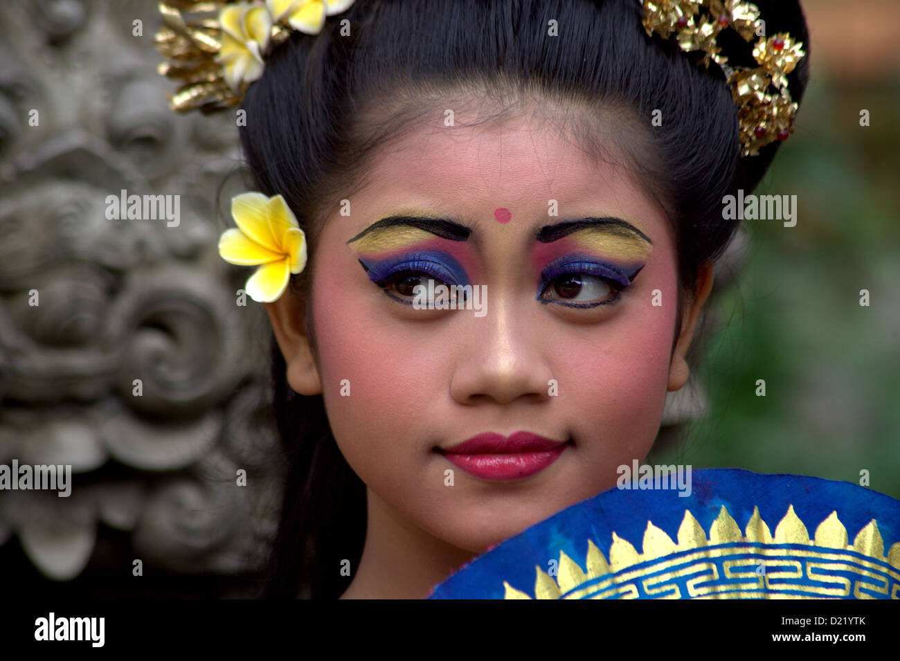 Young Balinese Girl ready for the temple dance Stock Photo - Alamy