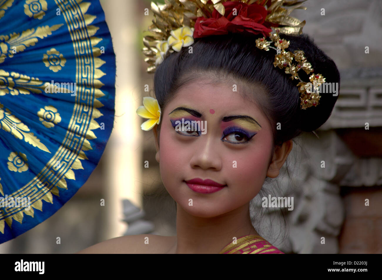Young Balinese Girl ready for the temple dance Stock Photo - Alamy