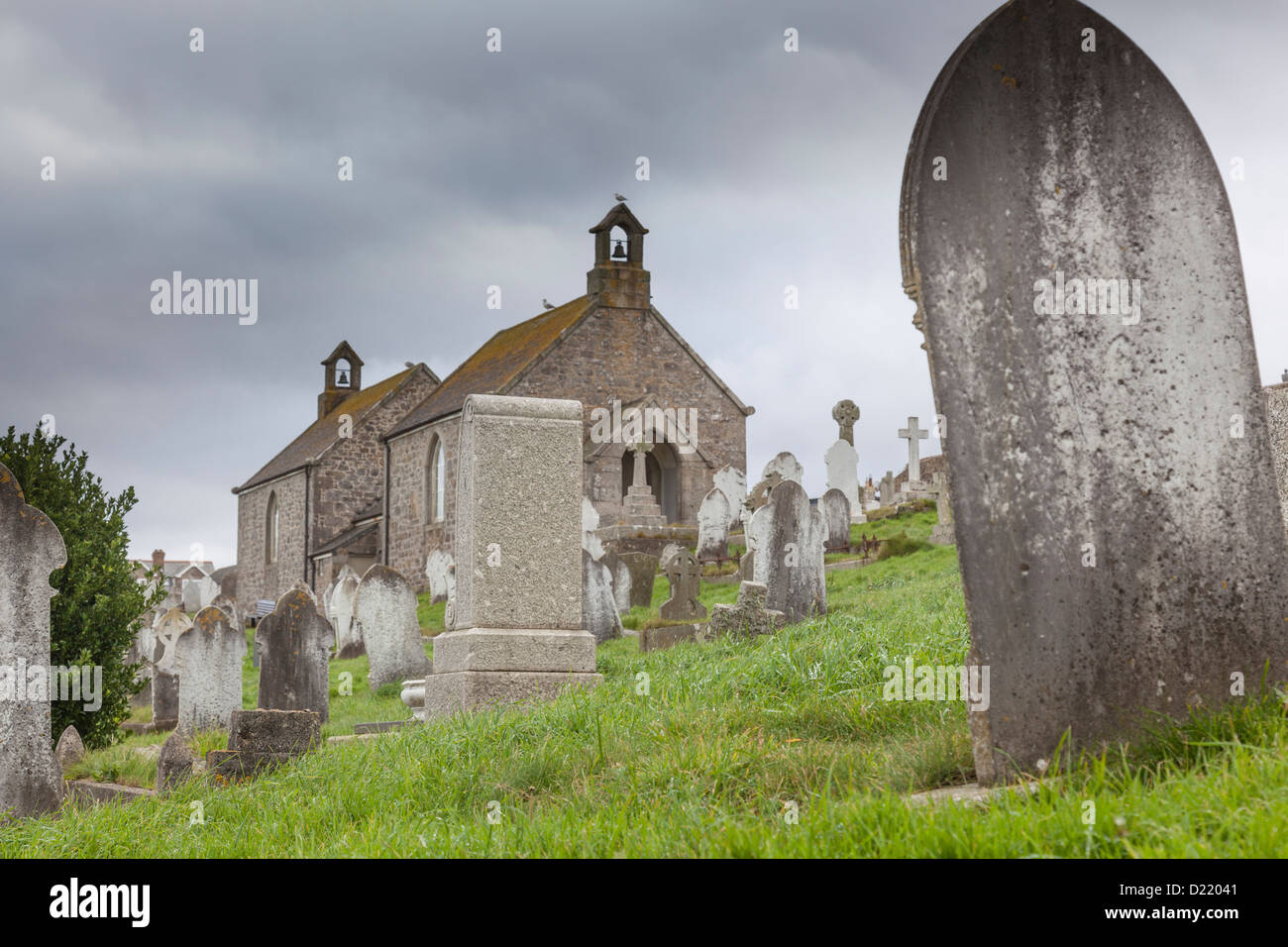 England cornwall cemetery grave hi-res stock photography and images - Alamy