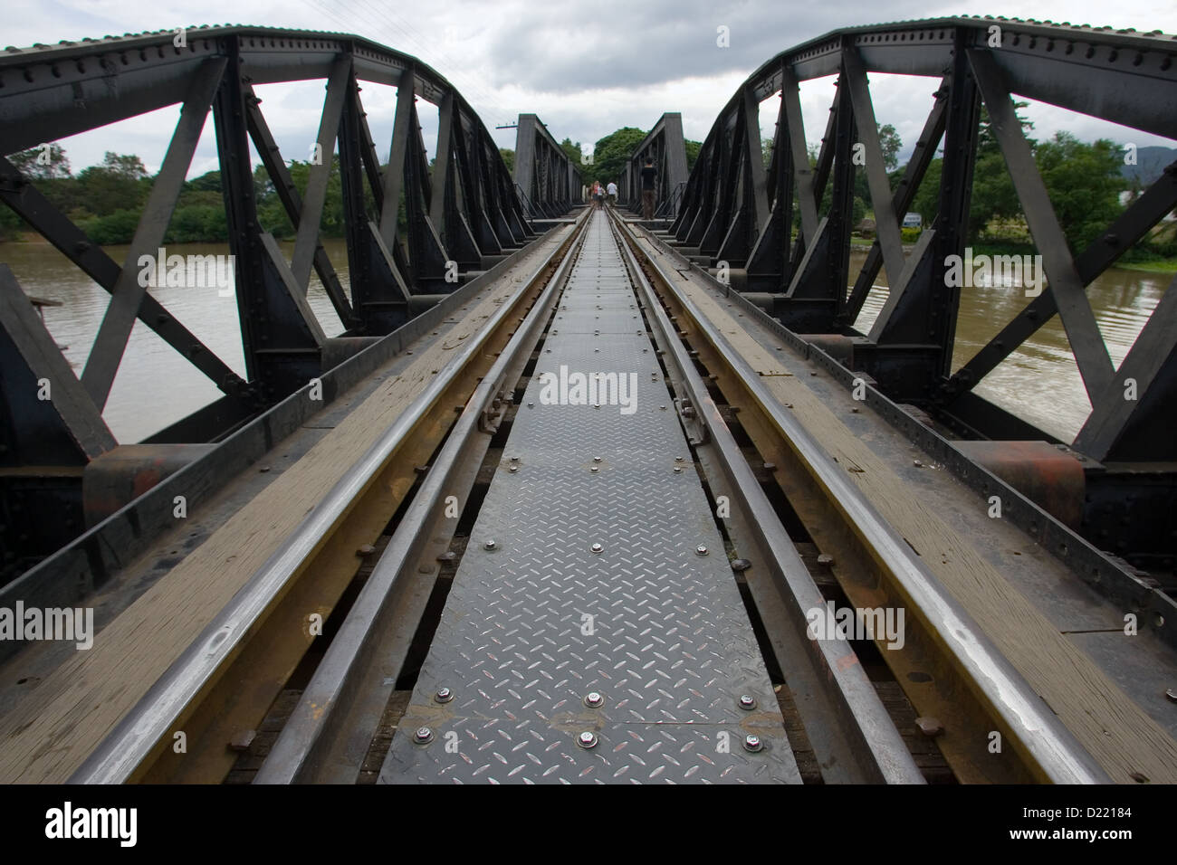 Bridge over railtrack hi-res stock photography and images - Alamy