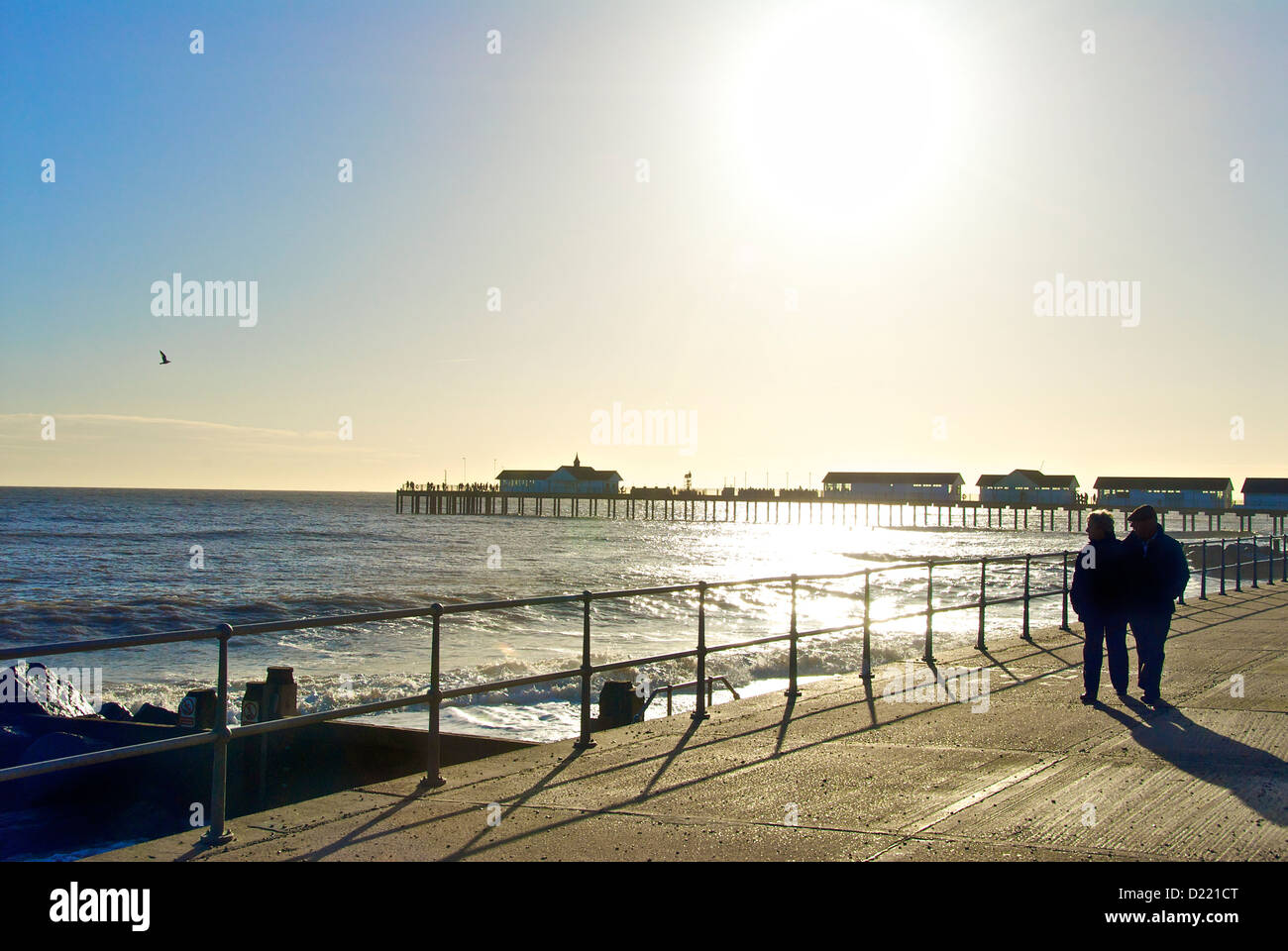 Walk along promenade hi-res stock photography and images - Alamy