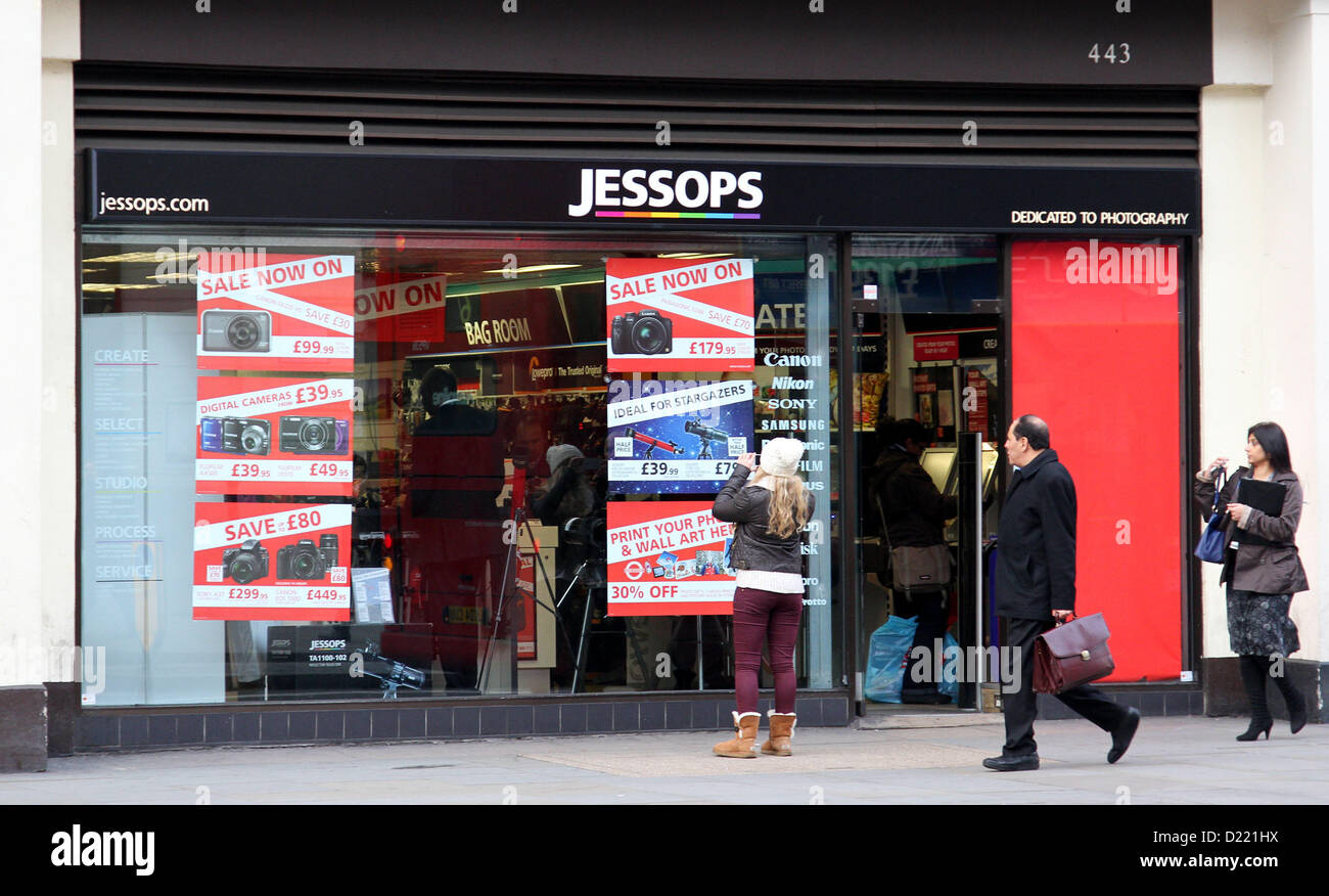 Pictured in london today friday hi-res stock photography and images - Alamy