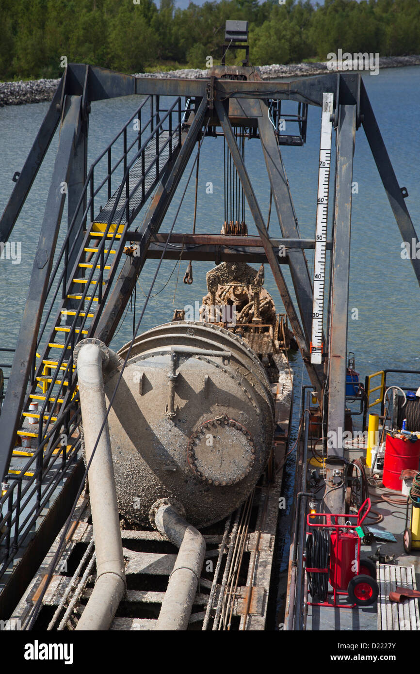 Dredge river hi-res stock photography and images - Alamy