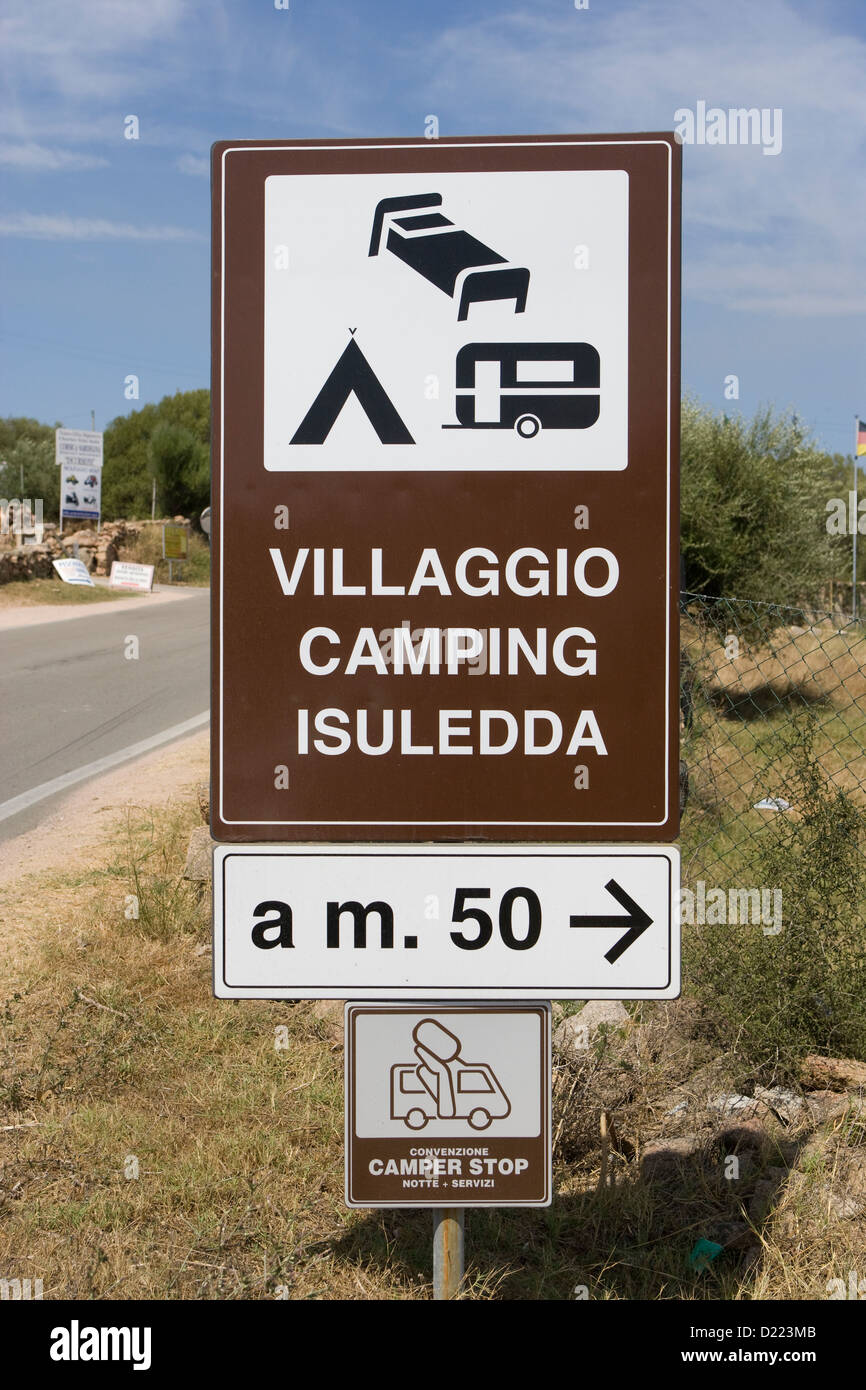 Advisory signage hi-res stock photography and images - Alamy