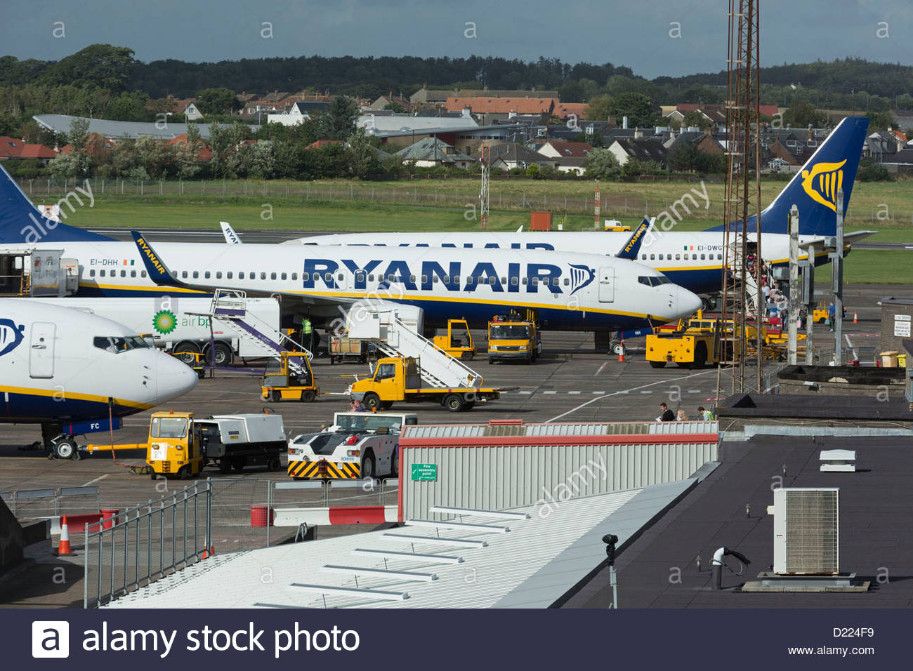 Prestwick Glasgow Airport High Resolution Stock Photography and Images ...