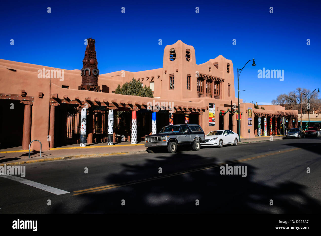 Museum of indian arts and culture hi-res stock photography and images ...