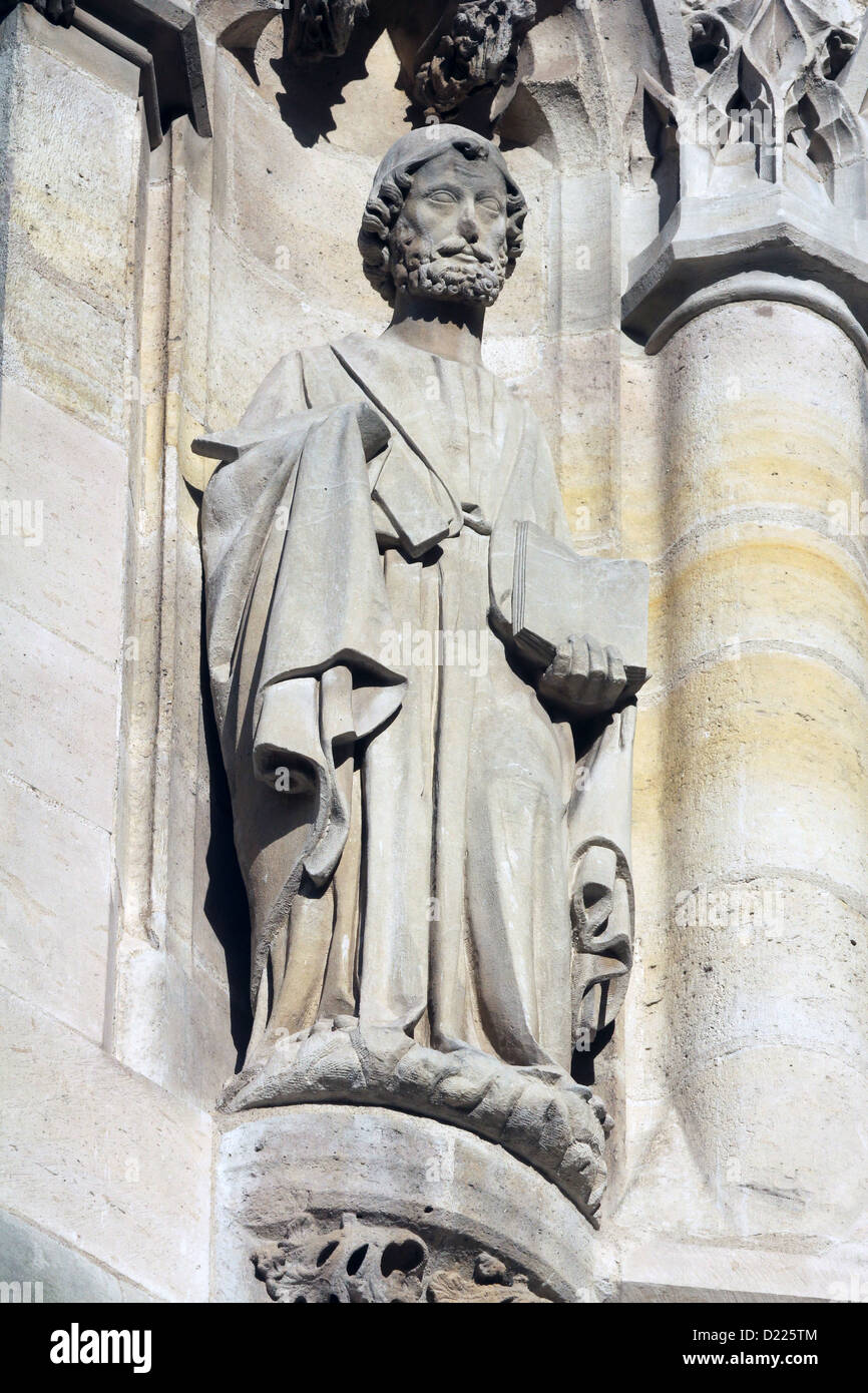Statue of Saint, Saint-Jacques Tower, Paris, France Stock Photo - Alamy