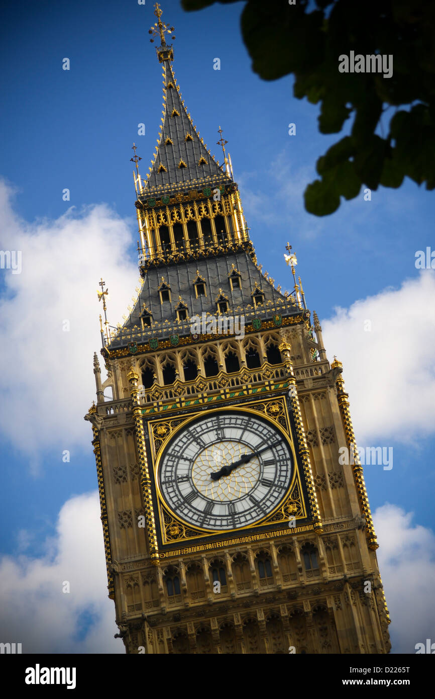 Big ben elizabeth tower clock face hi-res stock photography and images ...