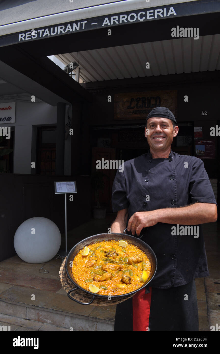 Valencia paella hi-res stock photography and images - Alamy