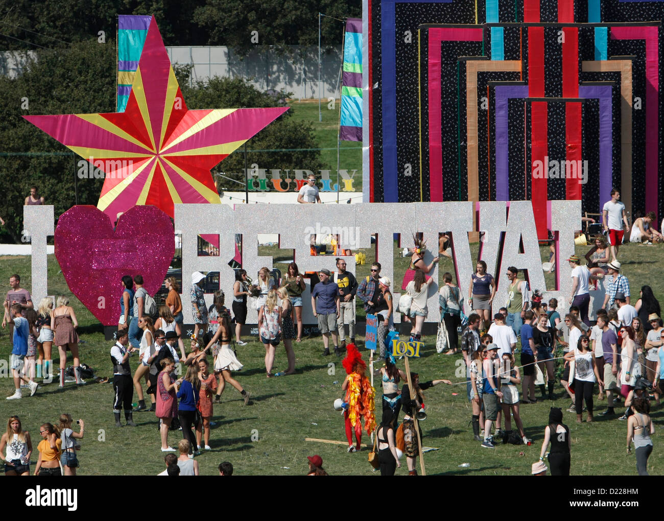 the bestival sign with crowds at bestival festival, isle of white, uk ...
