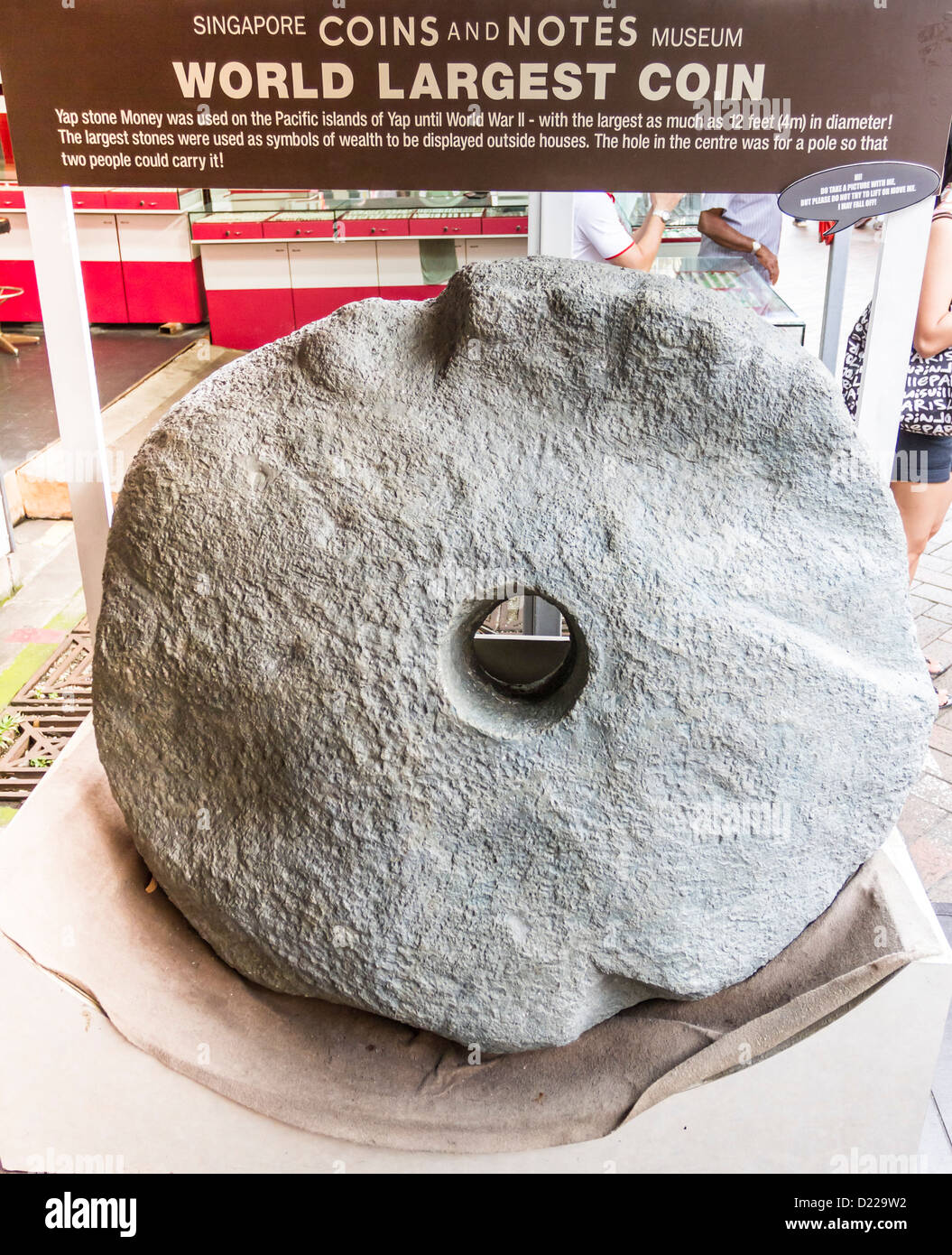 World's largest coin on display outside the Singapore Coins and Notes ...