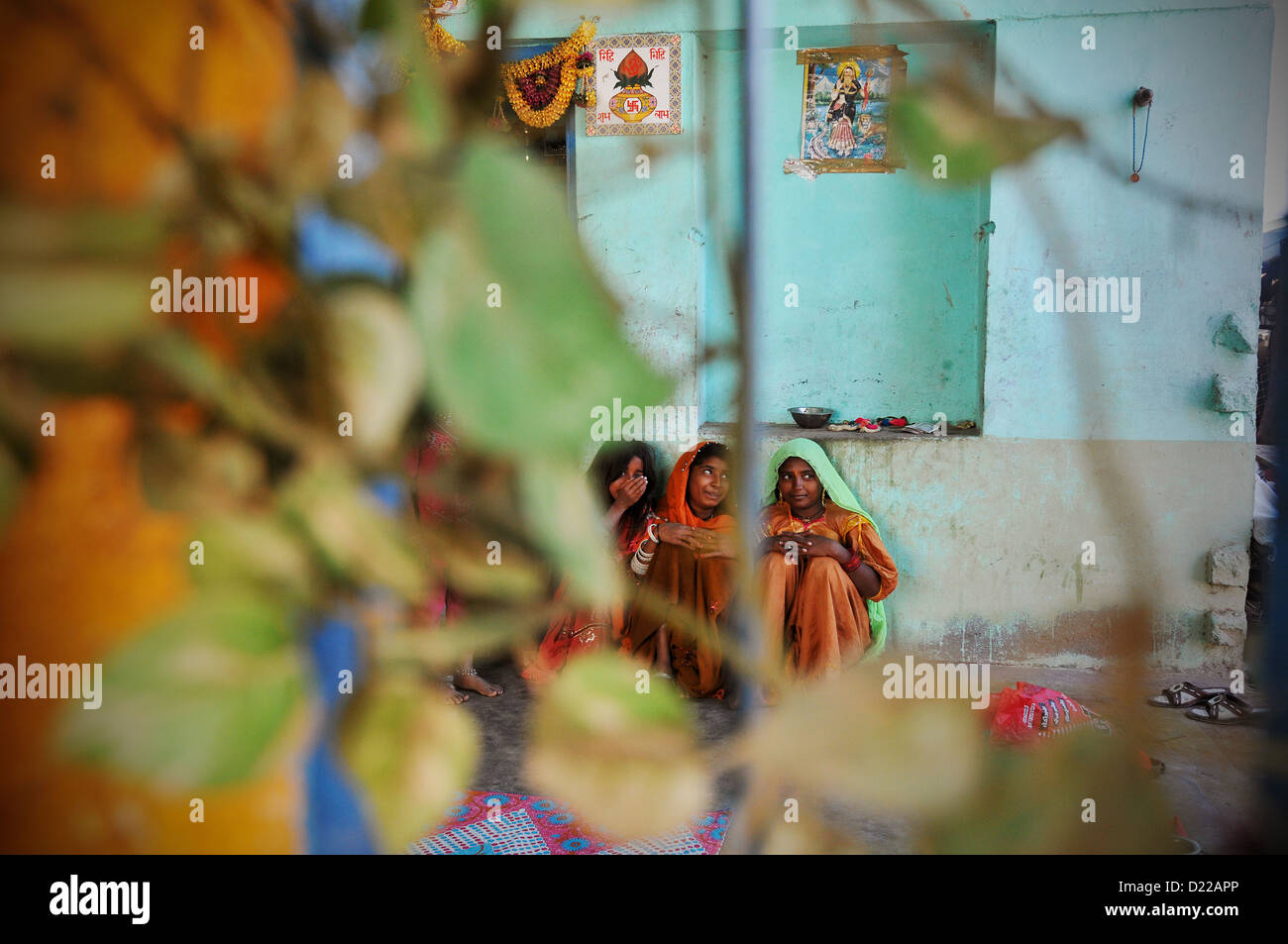 India gypsy woman hi-res stock photography and images - Alamy