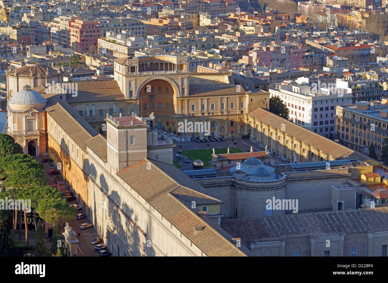 Vatican museum exterior hi-res stock photography and images - Alamy