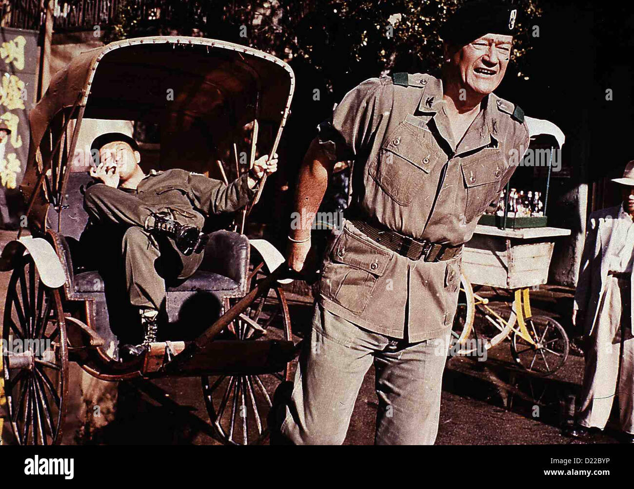 Die Gruenen Teufel Green Berets, ?, John Wayne Col. Mike Kirby (John ...