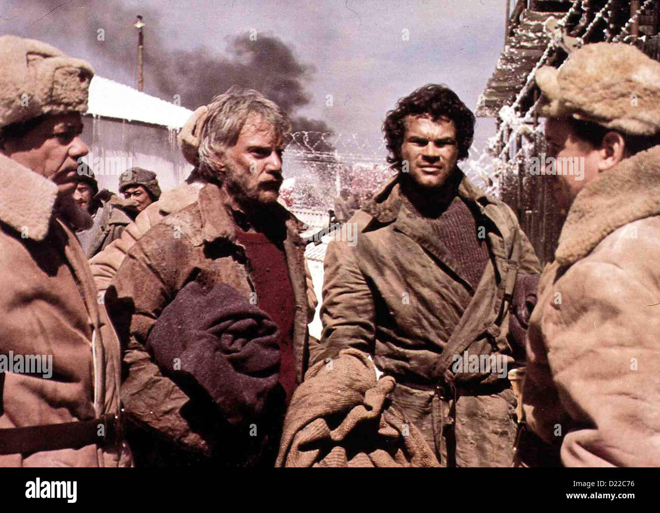 Gulag Gulag Malcolm McDonald (2vl), David Keith (2vr) Der amerikanische ...